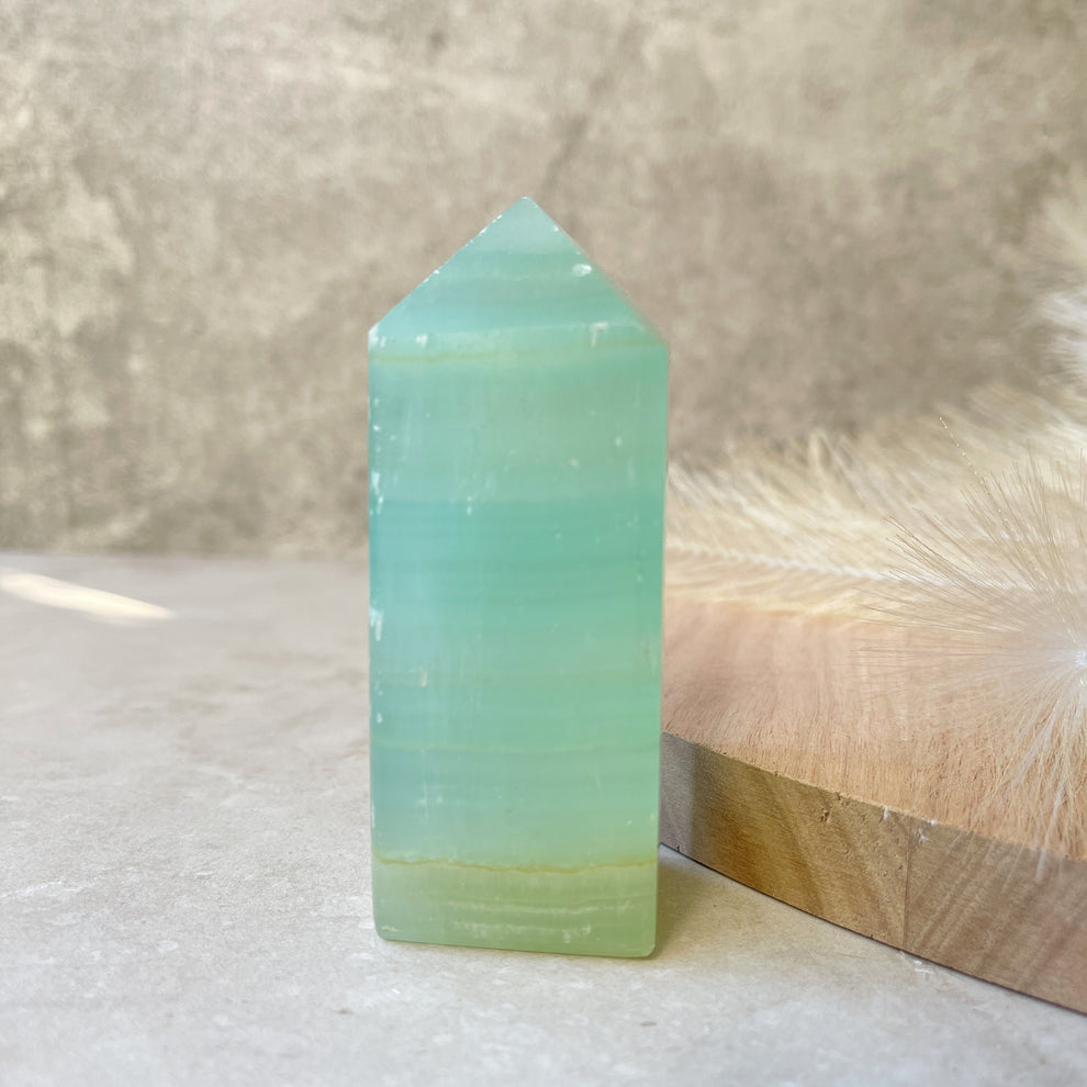 Green Calcite Point – Milky Peach Studio